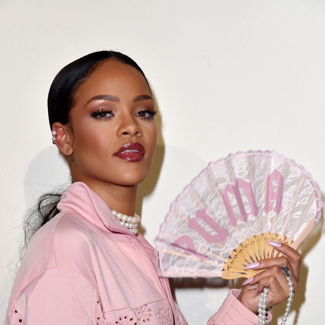 Rihanna es la María Antonieta del siglo XXI