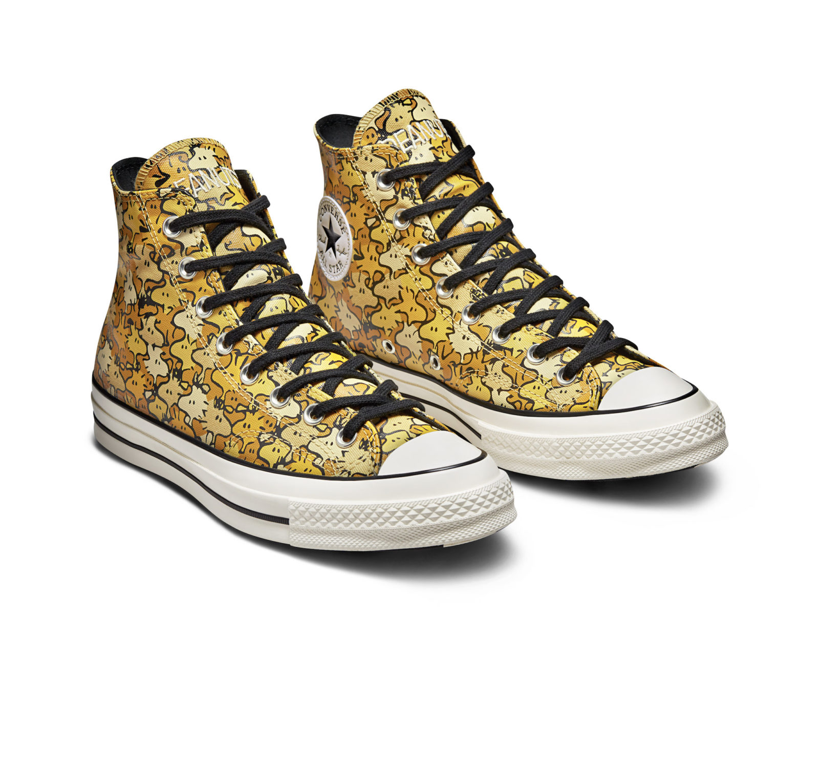 Converse x Peanuts: Snoopy vuelve en forma de zapatillas
